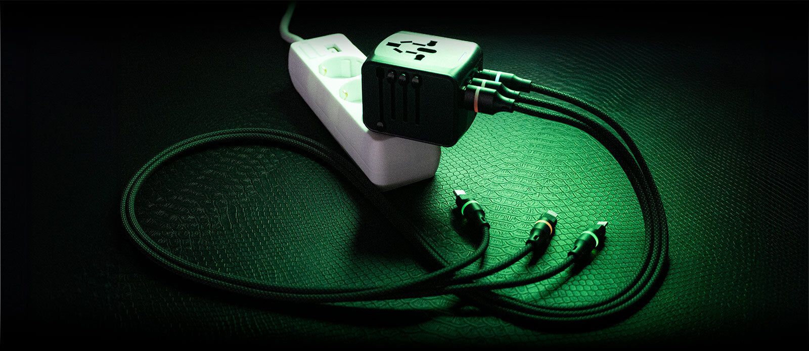 Titan Travel Cube™ – Titan Power Plus